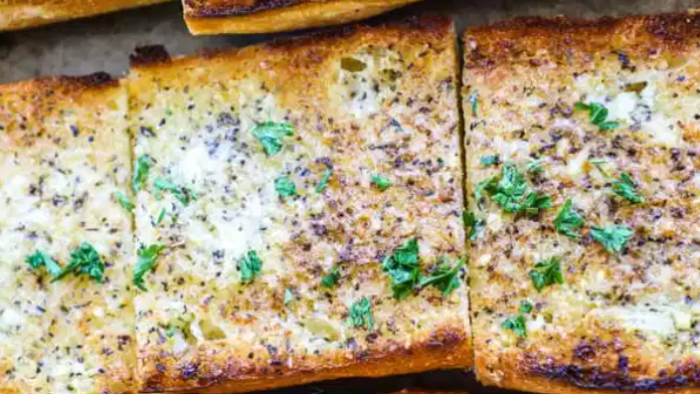 Garlic Bread – Rusty Hinges Ranch