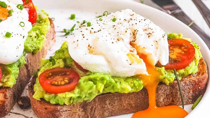Poached Egg & Avocado Toast – Rusty Hinges Ranch