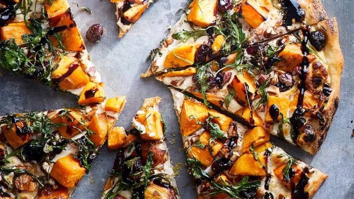 Fall Harvest Pizza – Rusty Hinges Ranch