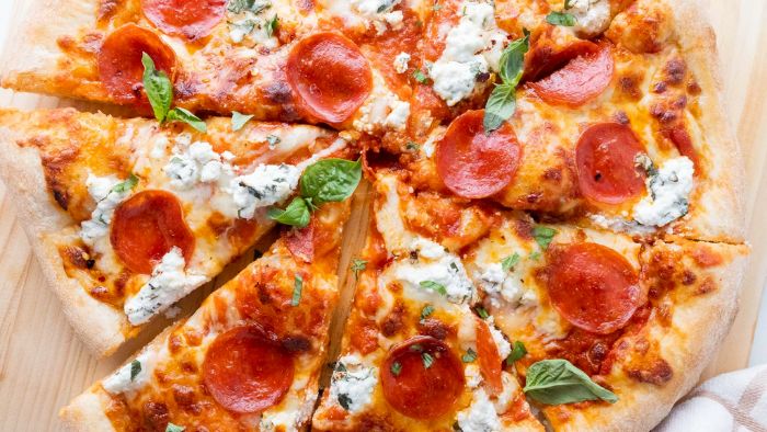 Pepperoni & Ricotta Pizza – Rusty Hinges Ranch