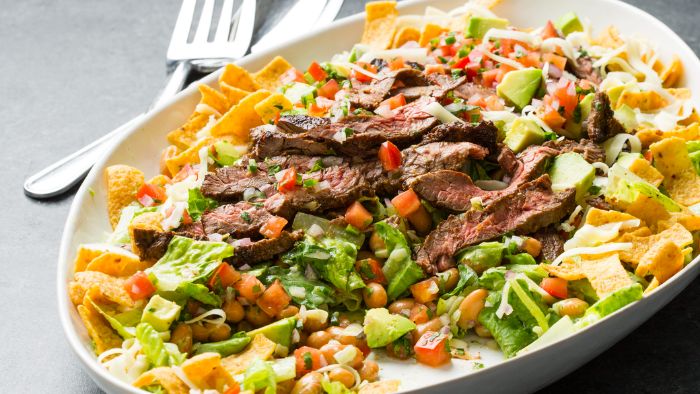 Steak Fajita Taco Salad – Rusty Hinges Ranch